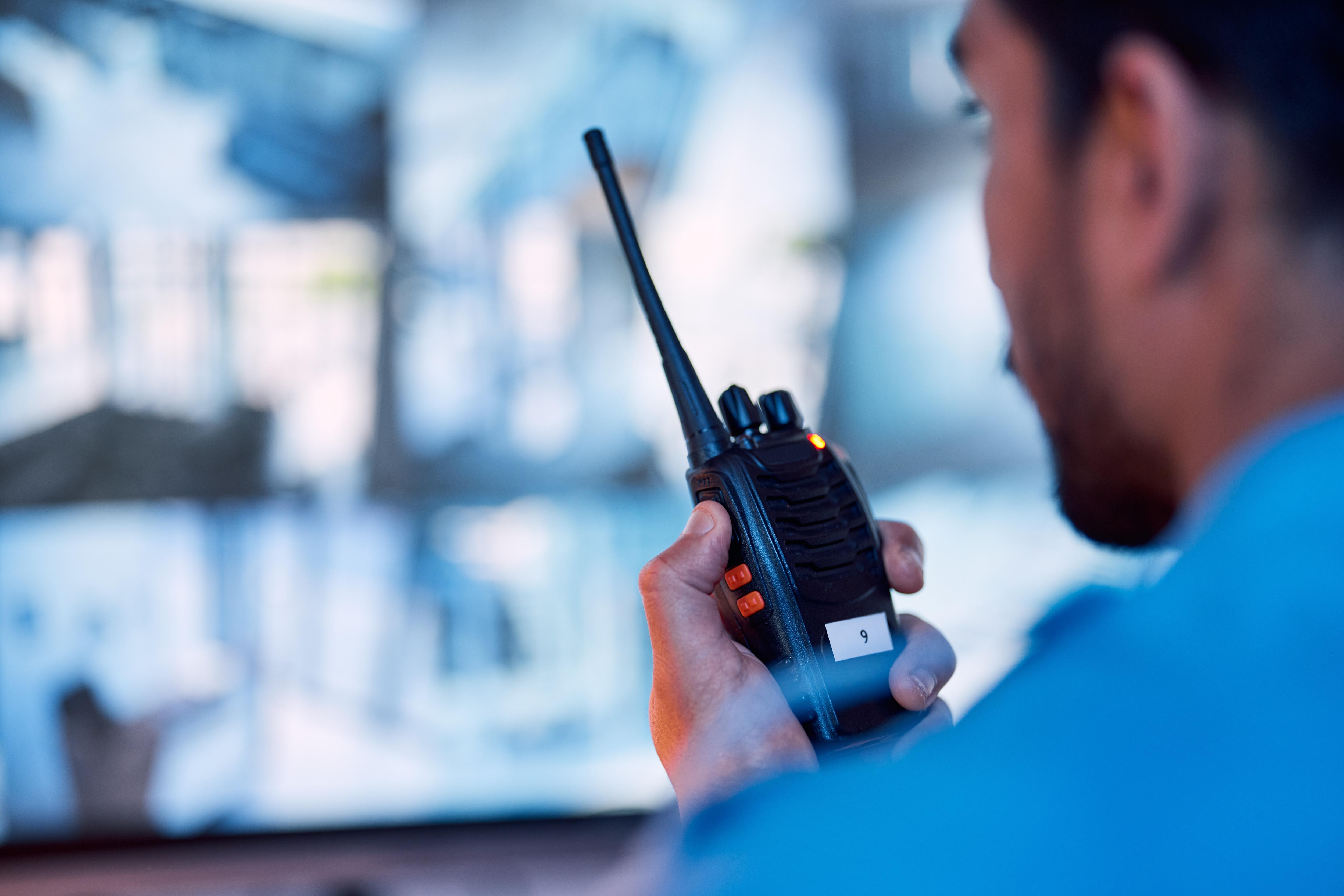Two-Way Radio Training: Best Practices for New Users – Land O' Radios